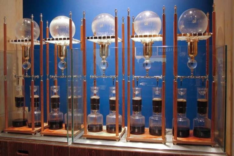 How To Make Perfect Cold Brew At Home (Step-By-Step Guide)