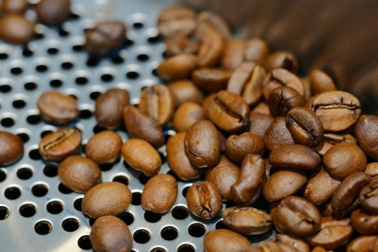 How To Make Roasted Coffee At Home (Step-by-Step)