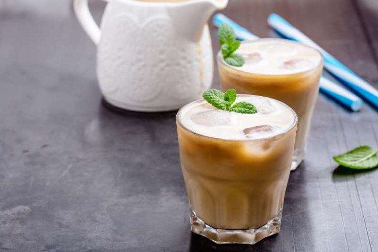 How To Make Perfect Cold Brew At Home (Step-By-Step Guide)