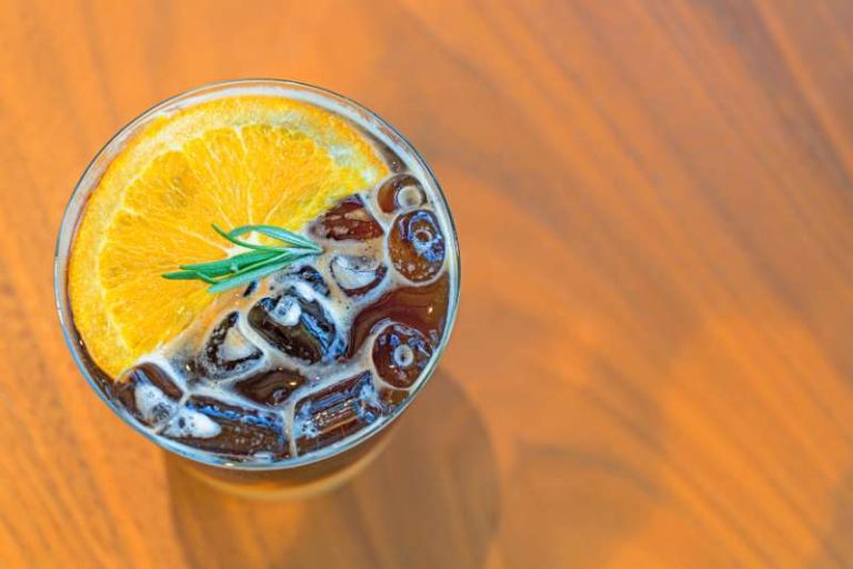 How To Make Mazagran Coffee (Easy & Quick Recipe)