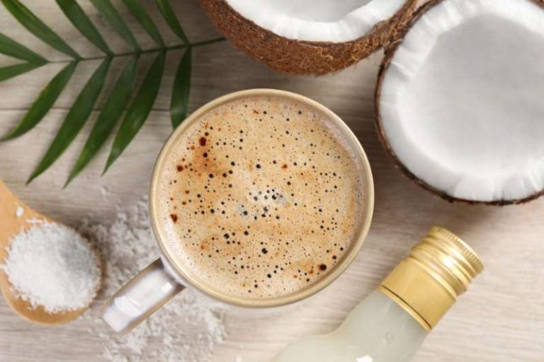 How To Make a Delicious Café Miel (Honey-Infused Coffee)