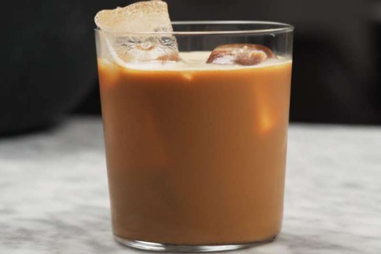 How To Make a Shakerato (Italian-Style Shaken Iced Coffee)