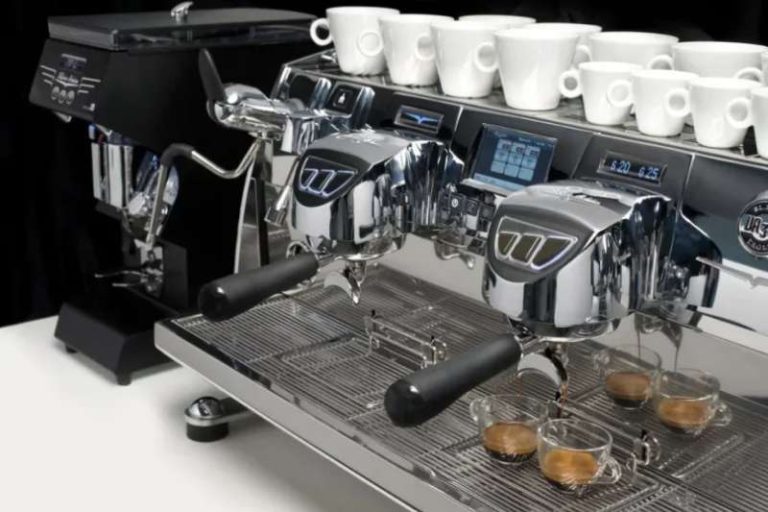 8 Best Commercial Espresso Machines in 2025 (Tested & Reviewed)