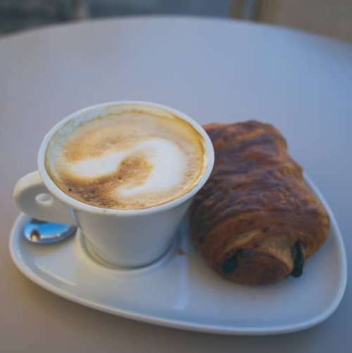 How to Make a French Café Crème (Easy Recipe)